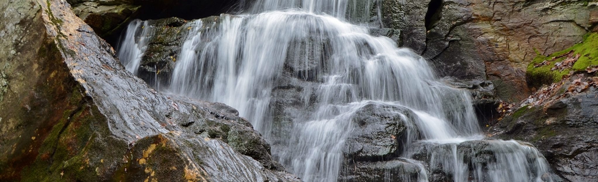 Upper Cascades Falls and Rock Garden Trail, North Carolina - 847 ...