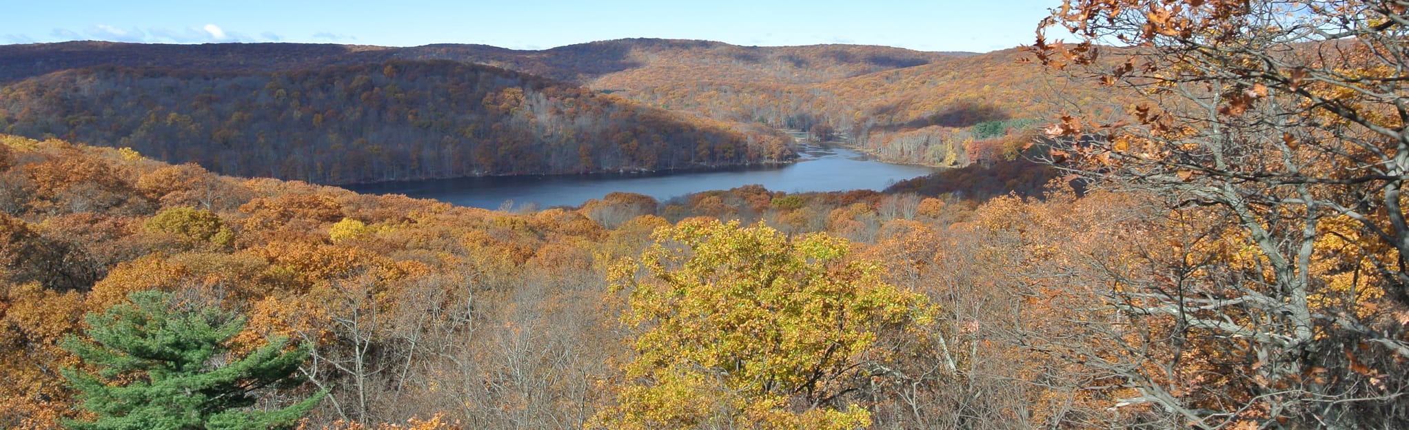 Lake Tiorati and Black Mountain via Owl Lake Road, New York - 162 ...