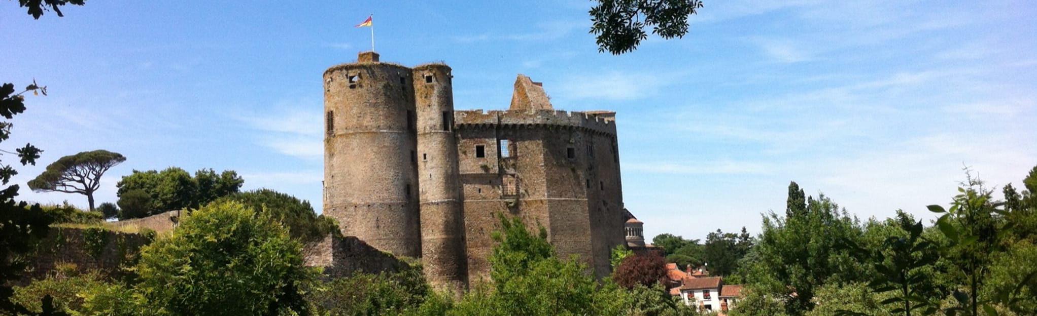 Circuit in the Heart of Clisson | Map, Guide - Loire-Atlantique, France ...