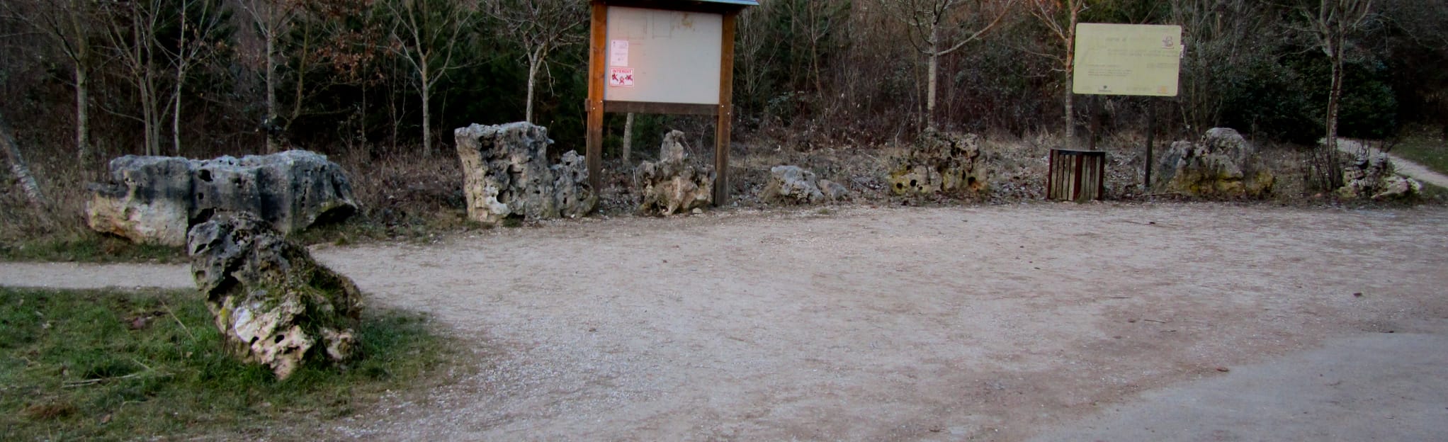 Chemin de la Grande Châtelaine and Chemin des Cigales - Côte-d'Or ...