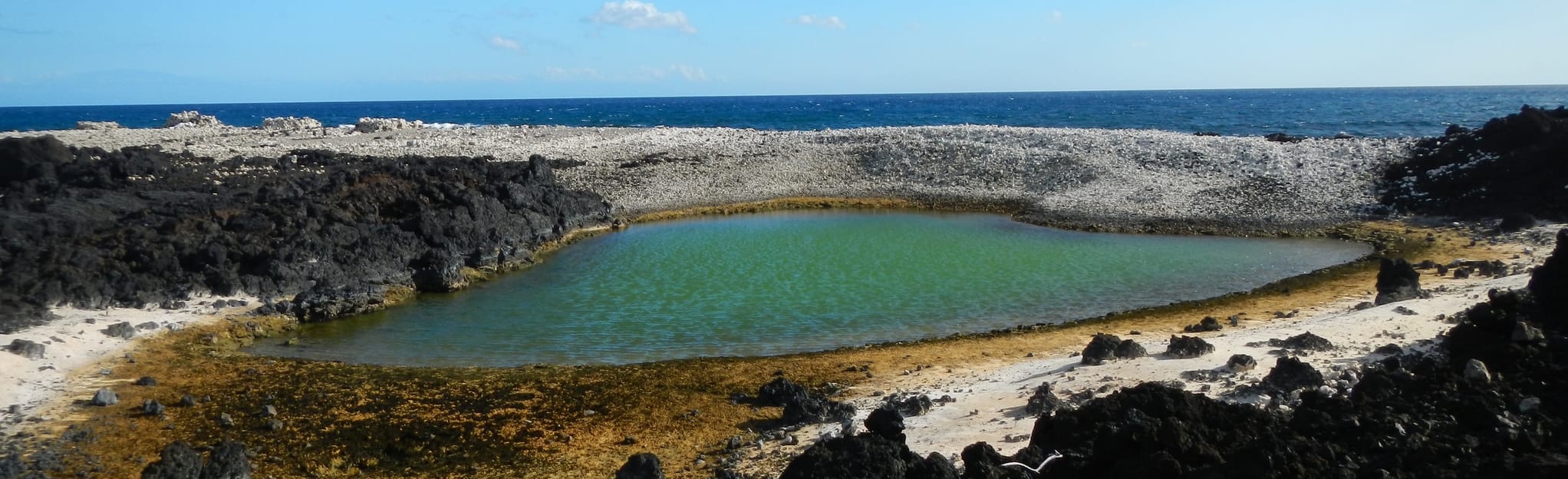 Hoapili Trail to Hanamanioa Point Lighthouse: 1.734 foto - Maui, Hawaii ...