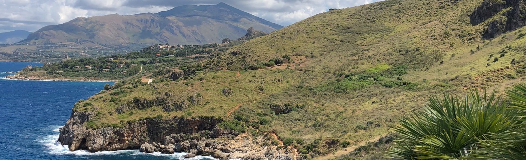 Grotta dell'Uzzo - Grotta di Mastro Siino - Borgo Cusenza, Sicily ...