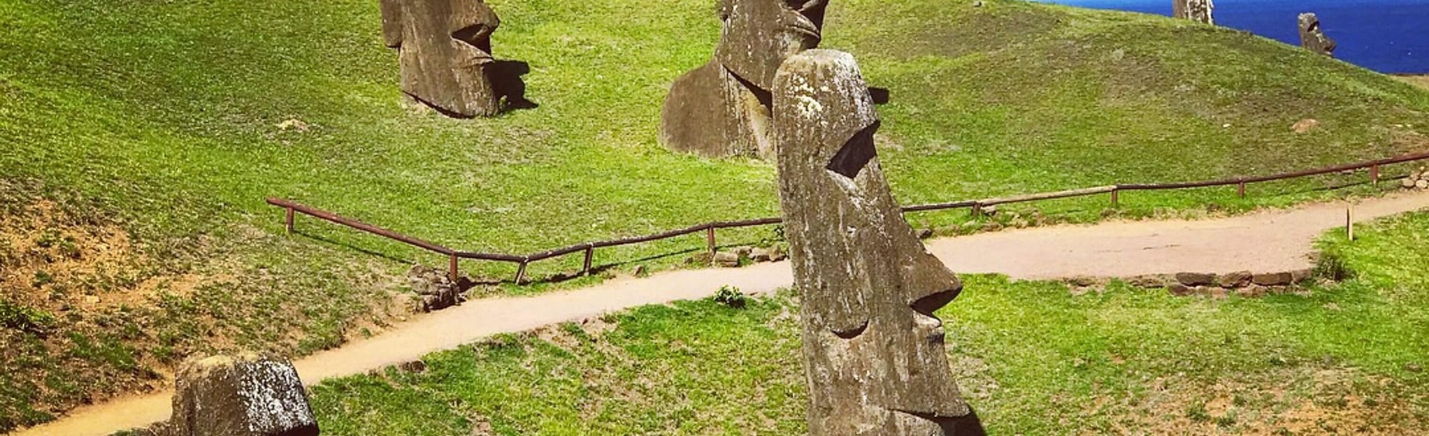 Rano Raraku via Te Ara o Te Moai Trail: 6 Reviews, Map - Valparaíso ...