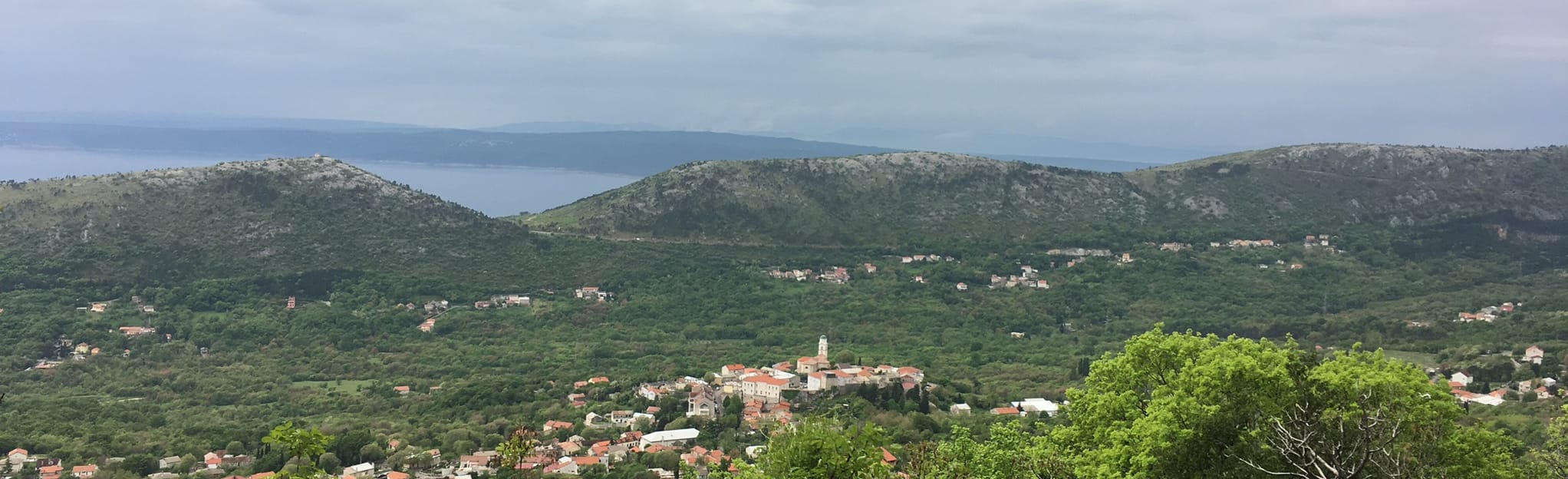 Bribir - Berghaus Kurin: 2 Fotos - Primorje-Gorski Kotar, Kroatien ...
