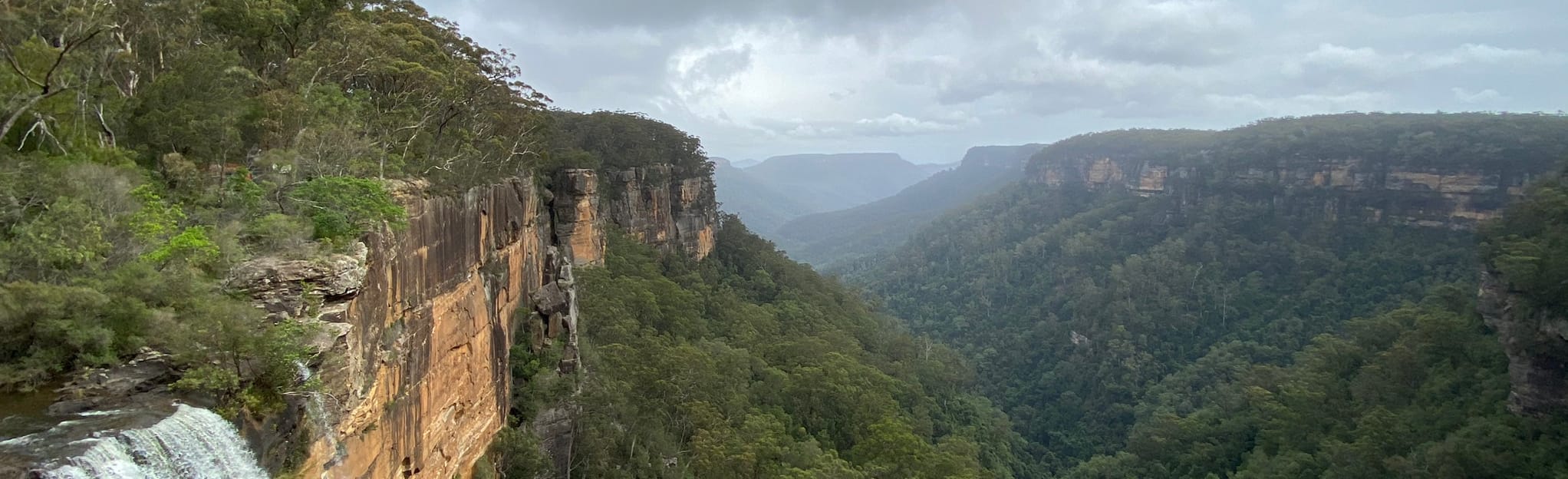 Twin Falls Lookout, the Grotto, Renown Lookout via West Rim Track: 387 ...
