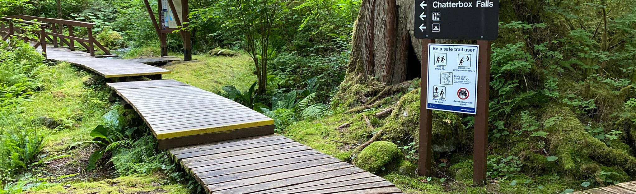 Chatterbox Falls and Trapper's Cabin: 18 Reviews, Map - British ...