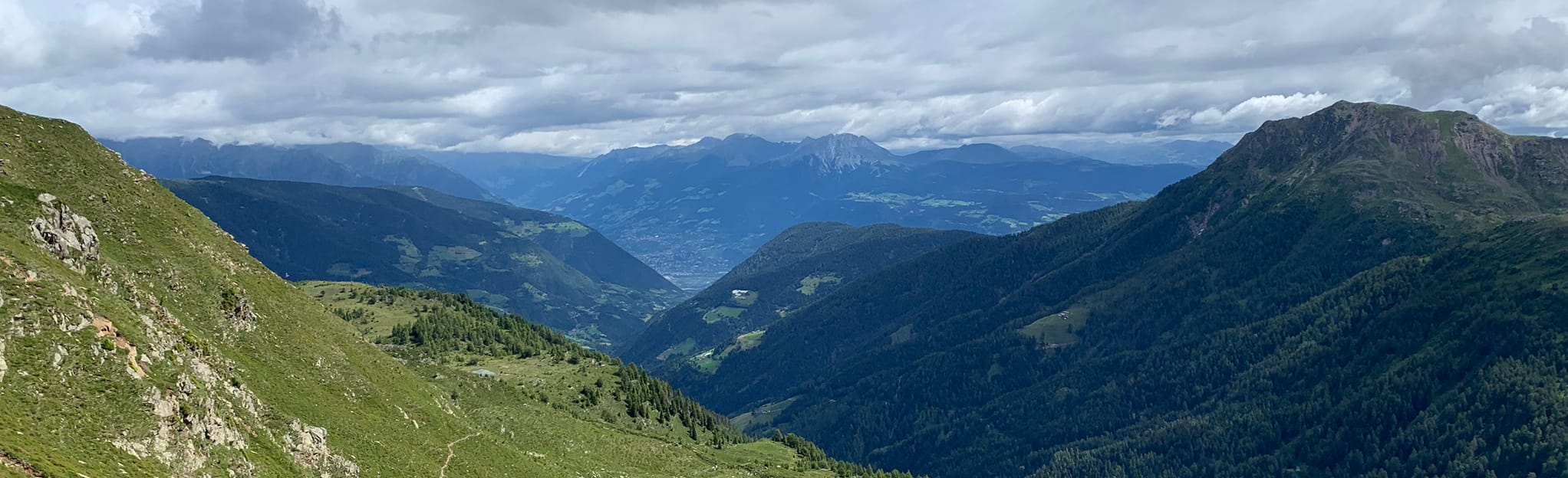 Passo Castrin - Malga di Cloz - Cornicoletto - Cima Cornicolo, South ...