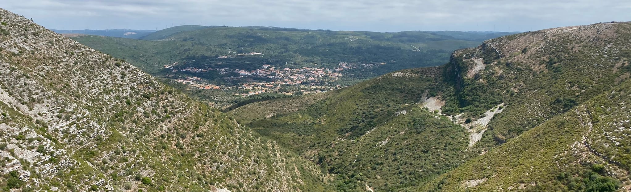 Miradouro Fórneal de Alcaria - Cascata Fórnea - Cova da Velha: 4 ...