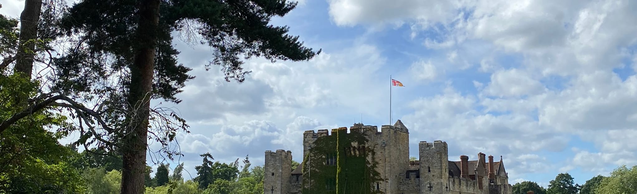 Hever Castle Lake Circular: 56 Fotos - Kent, England | Wandern | AllTrails