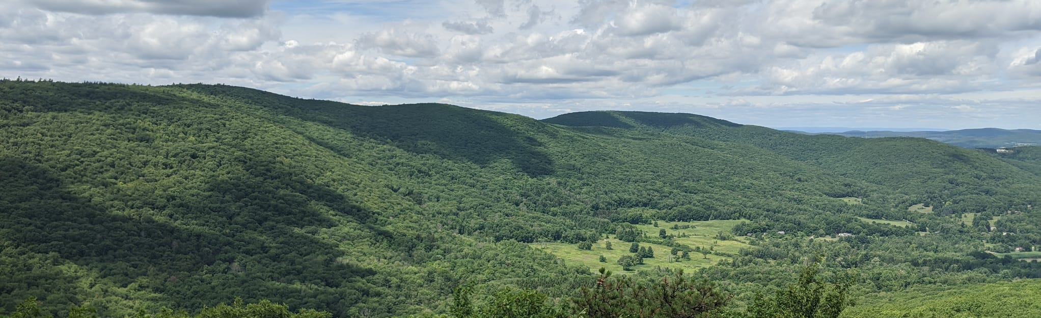 Appalachian Trail: Jug End Road to Mount Bushnell, Massachusetts - 155 ...