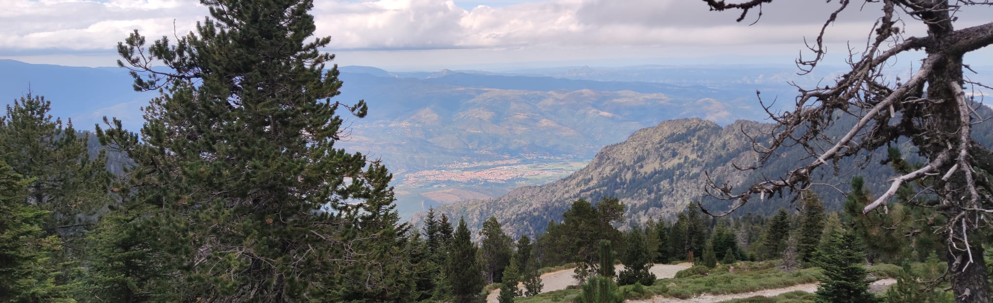 Ascent of the Canigou: 174 foto's - Pyrénées-Orientales, Frankrijk ...