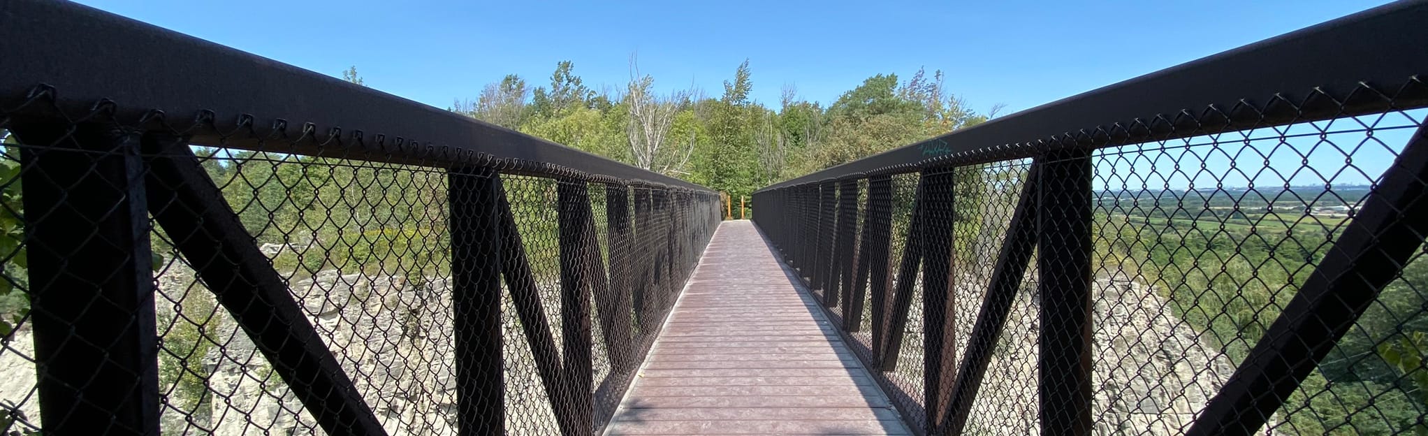 Dufferin Quarry Bridge Trail: 604 Reviews, Map - Ontario, Canada ...