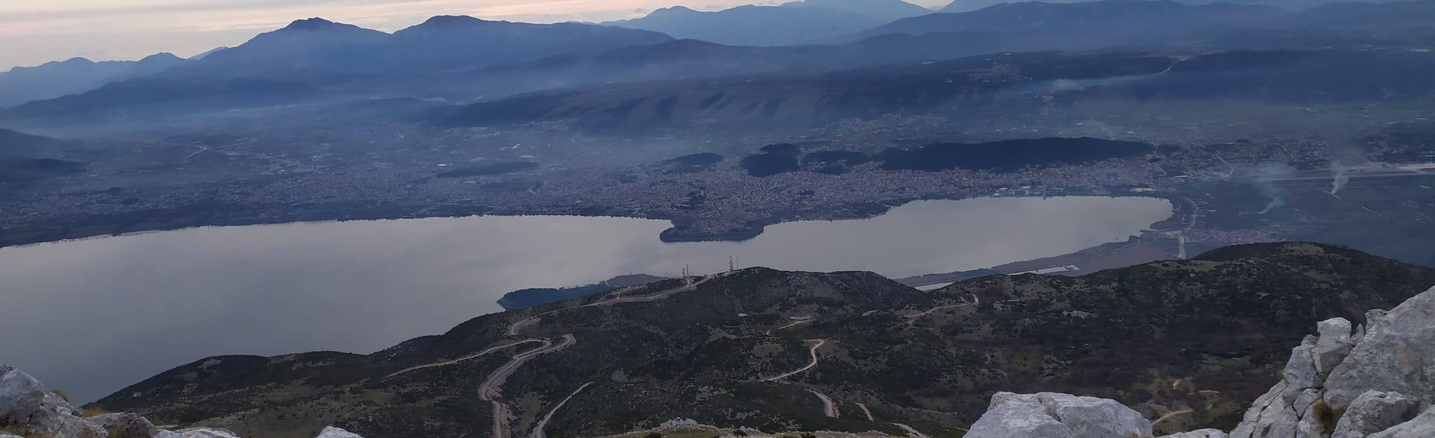 Von der Mt. Mitsikeli-Zuflucht zum Gipfel: 5 Fotos - Epirus ...