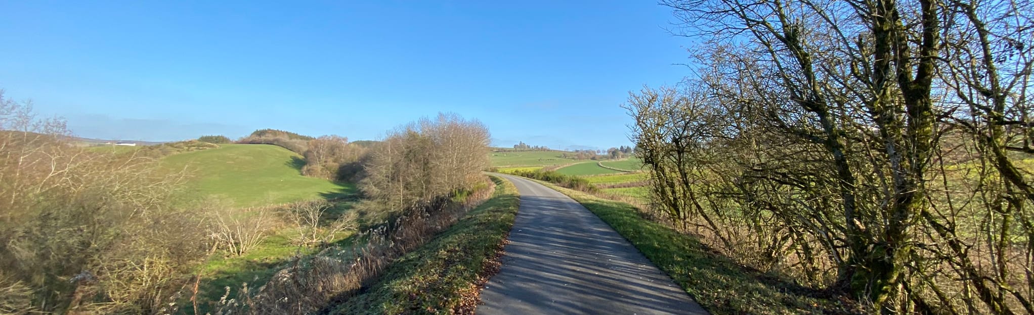 Niederbesslingen Rundweg: 4 foto's - Clervaux, Luxemburg | Wandelen ...