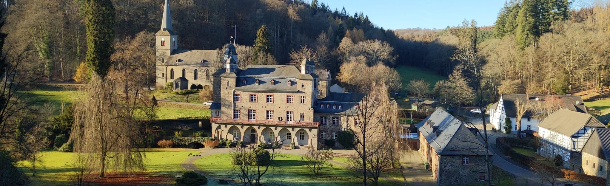 Schloss Gimborn: 38 Fotos - Nordrhein-Westfalen, Deutschland | Wandern ...