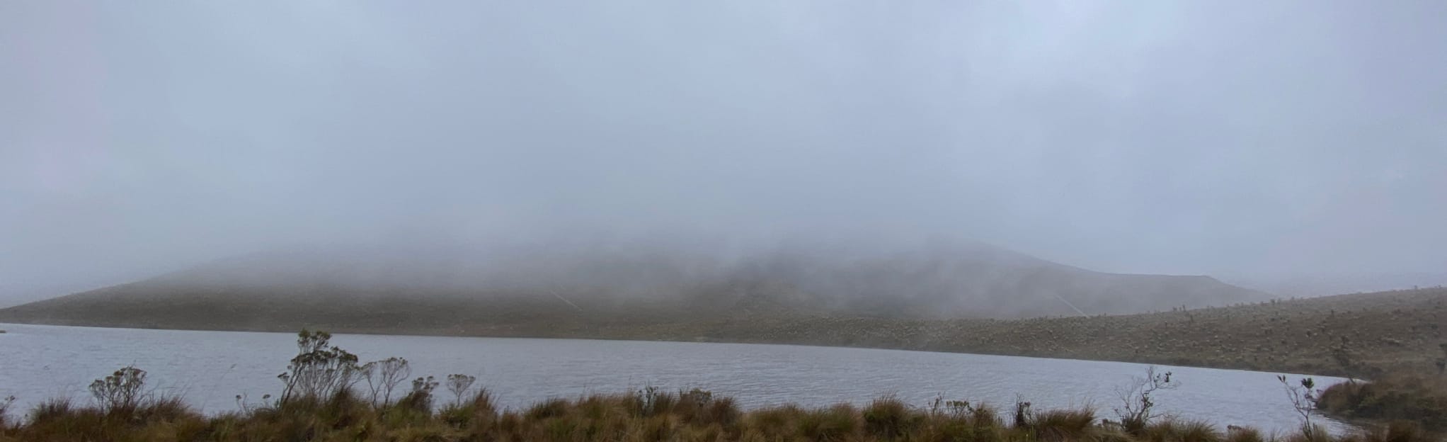 Sendero Laguna El Encanto - Al Helipuerto: 3 fotos - Tolima, Colômbia ...
