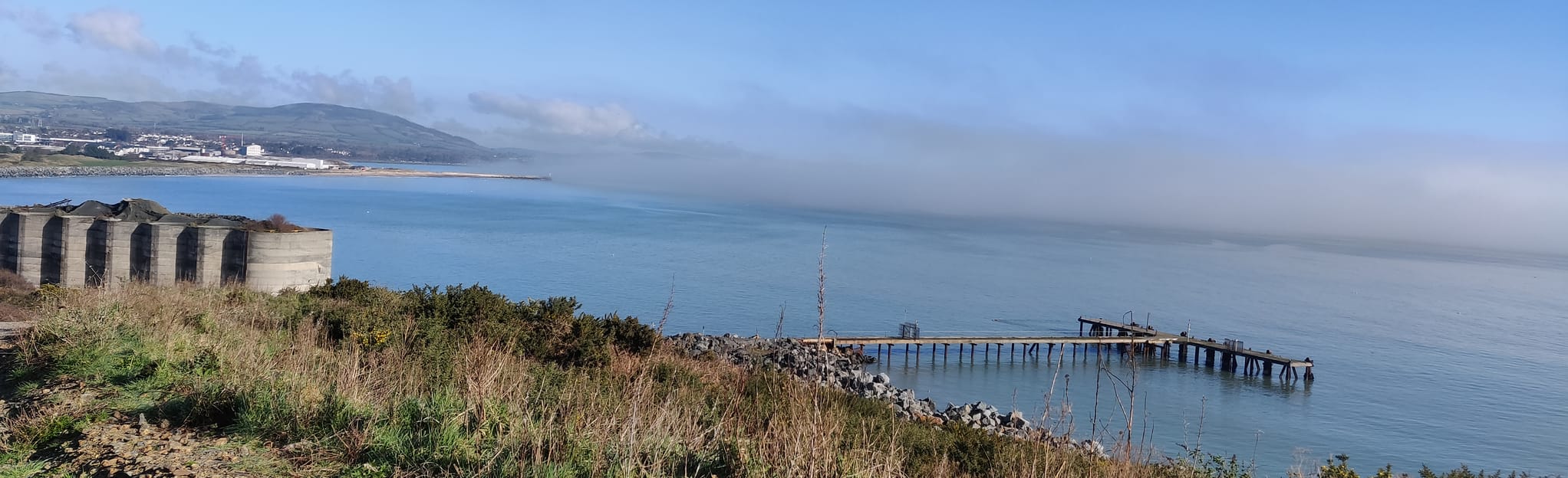 Arklow Rock Cliff Walk: 39 foto's - County Wicklow, Ierland | Wandelen ...