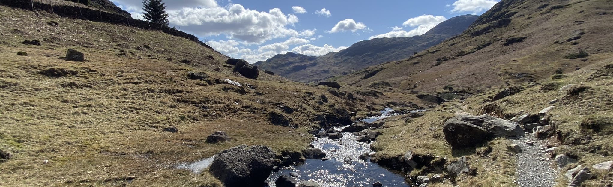 Blea Tarn to Mickleden Valley: 7 Reviews, Map - Cumbria, England ...