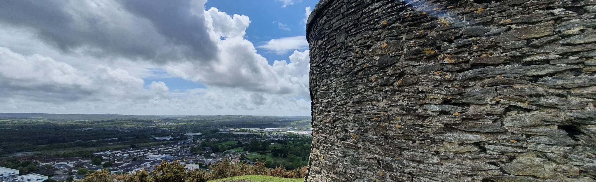 Llantrisant Circular: 75 Fotos - Rhondda Cynon Taf, Wales | AllTrails