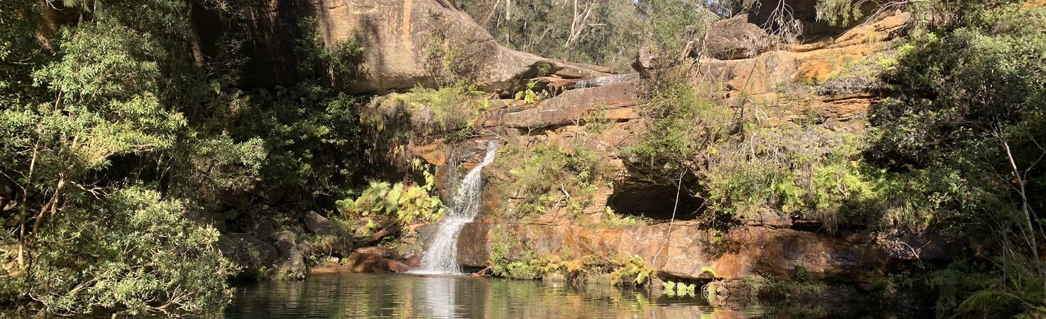Crayfish Pool and Red Hands Cave via Campfire Creek Track, New South ...
