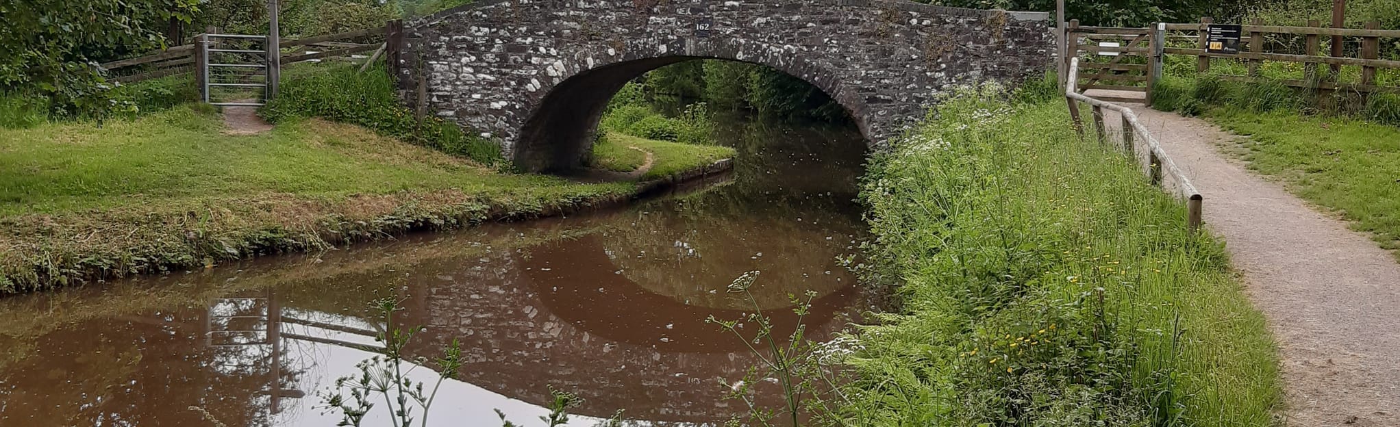 Monmouthshire and Brecon Canal: Brynich Lock to Pencelli, Powys, Wales ...