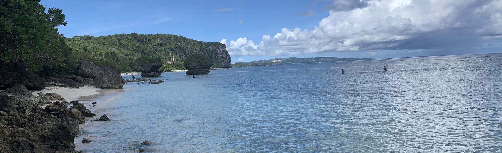 Mushroom Rock Hila’an Beach & Shark Cove: 55 foto's - Yigo, Guam ...