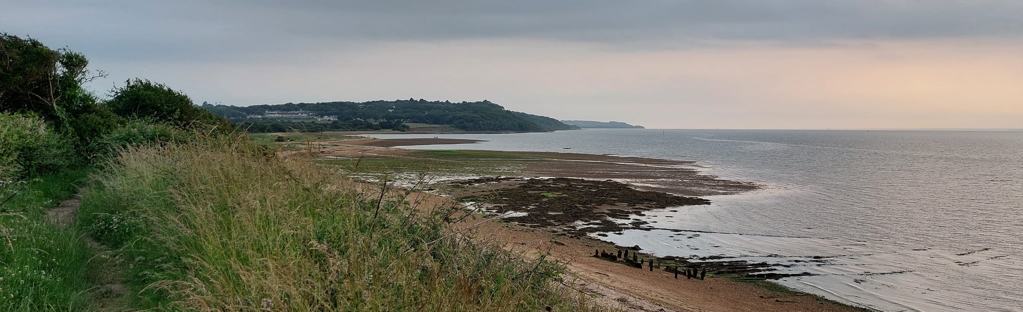 Rew Street to Gurnard Marsh via the Coastal Path, Isle of Wight ...