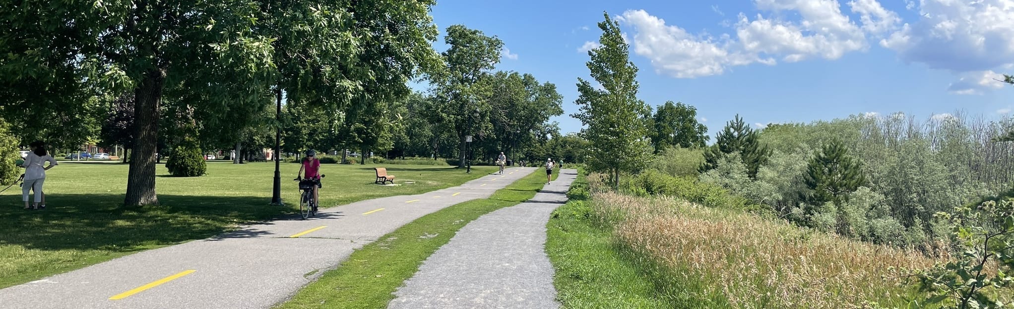 Chemin des Berges - Parc Arthur Therrien au Parc des Rapides - Quebec ...