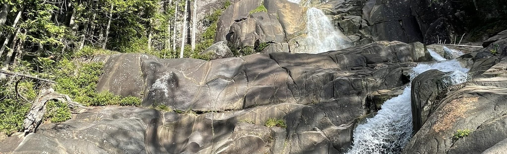 Shannon Falls Pools Trail, British Columbia, Canada - 422 Reviews, Map ...