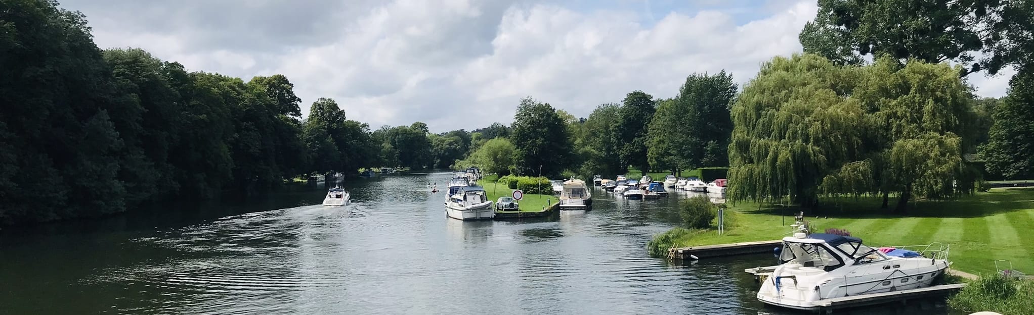 Thames Path: Bourne End to Henley-on-Thames - Buckinghamshire, England ...