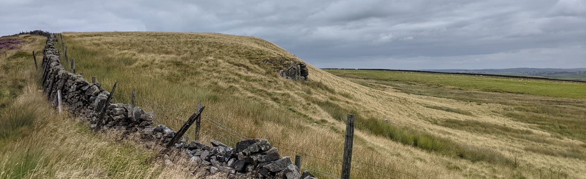 Corbar Hill, Combs Head and Black Edge Circular : 166 photos ...
