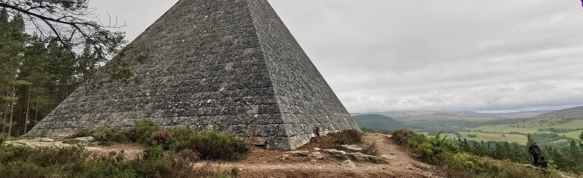Crathie, Easter Balmoral and Cairns Circular, Aberdeenshire, Scotland ...