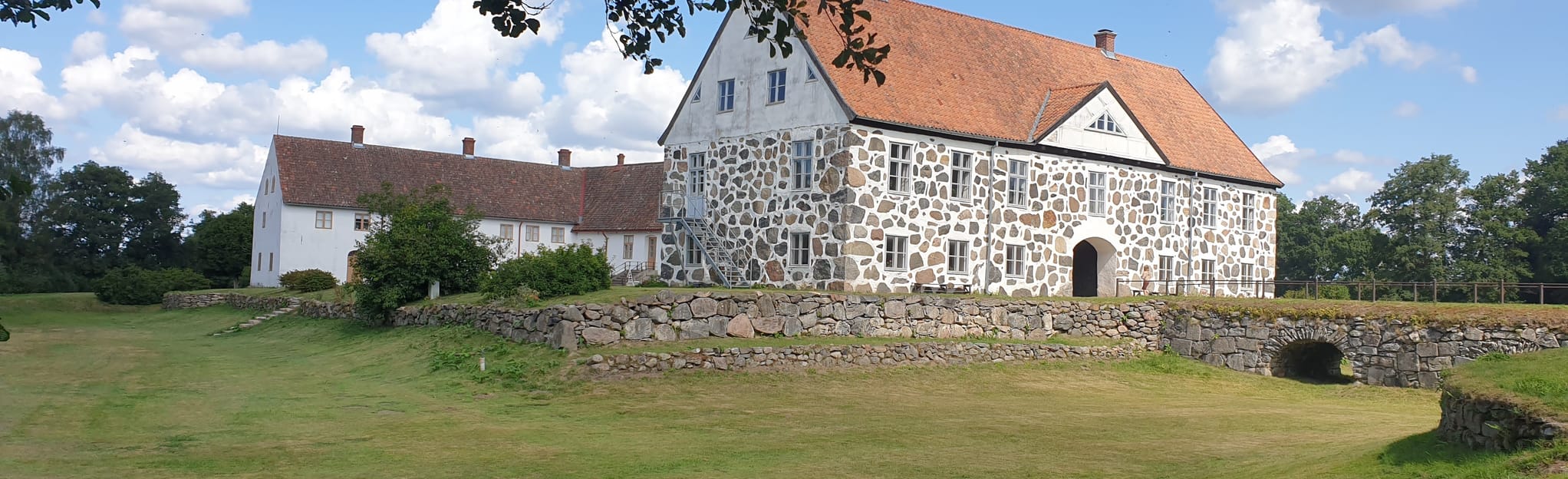 Hovdala Slott - Finjasjön: 95 foto's - Skåne, Zweden | Wandelen - AllTrails