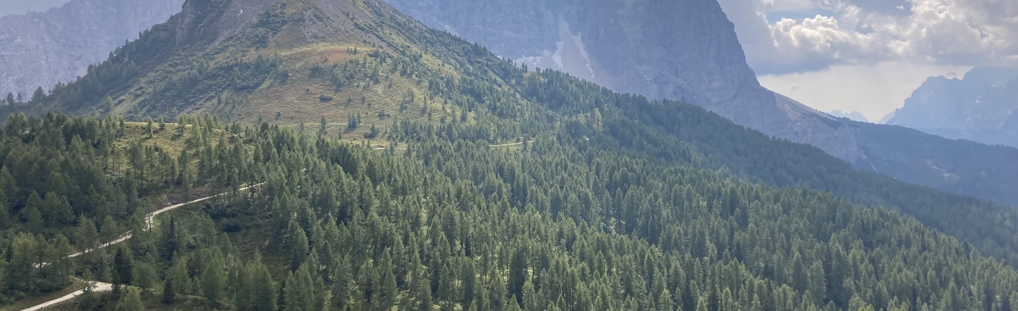 Alta Via 1 Dolomites: Passo Giau Hut - Città di Fiume Hut (Variation ...