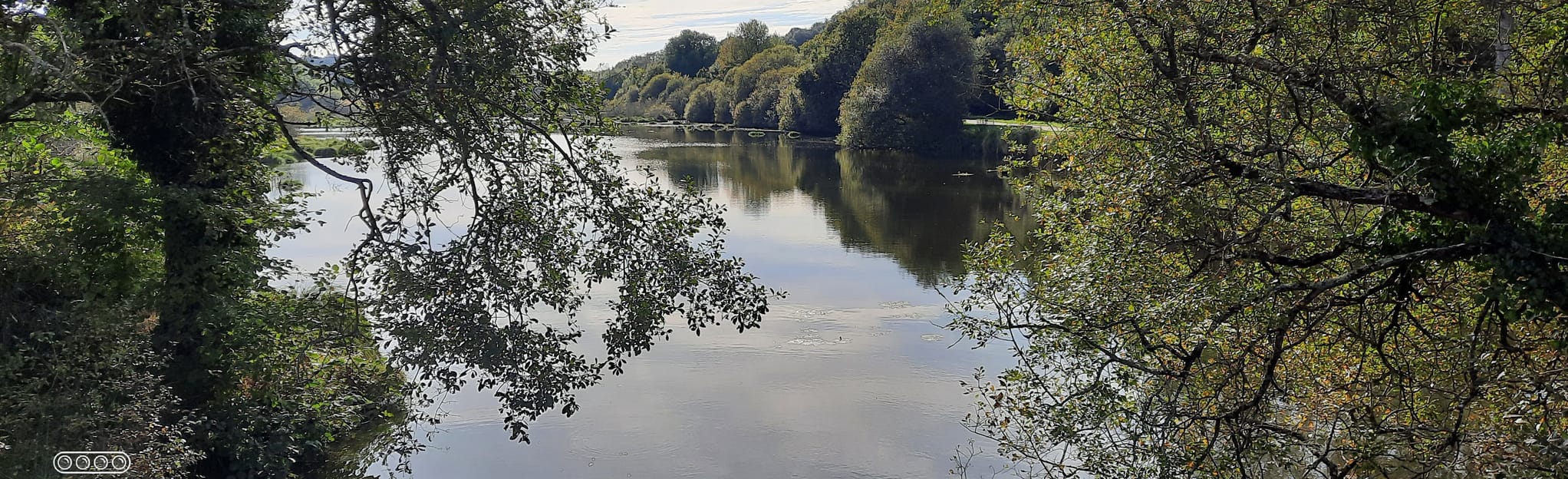 Étang du Guic : 11 Photos - Finistère, France | Randonnée | AllTrails