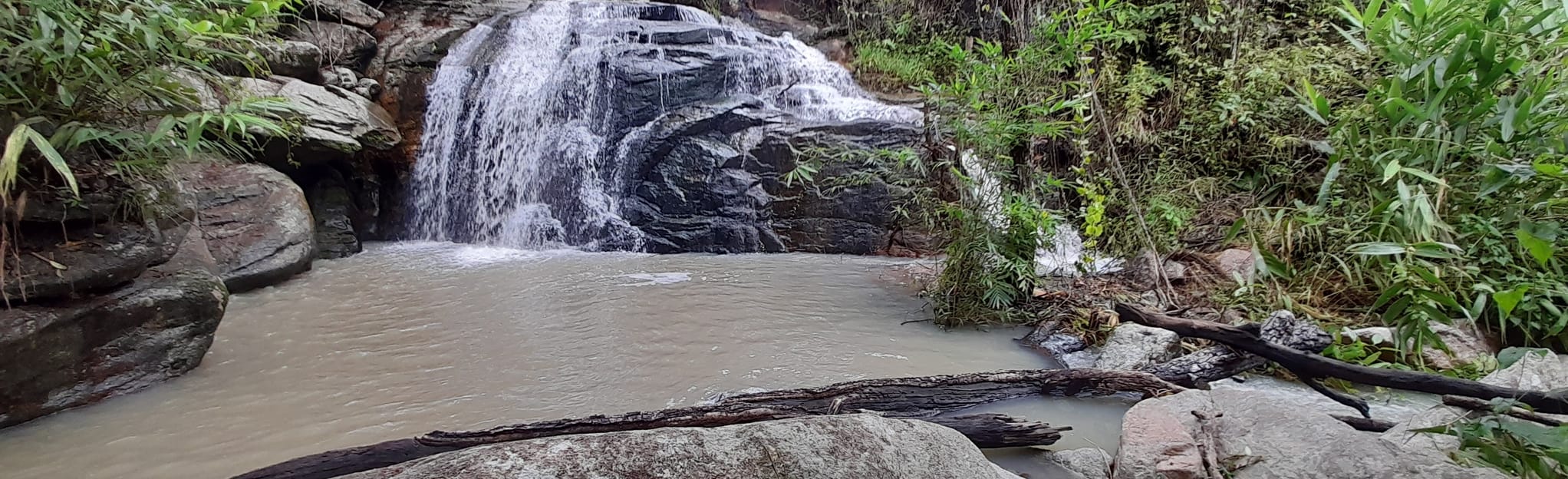 Crying Dog Waterfall: 114 foto - provincia di Chiang Mai, Thailandia ...