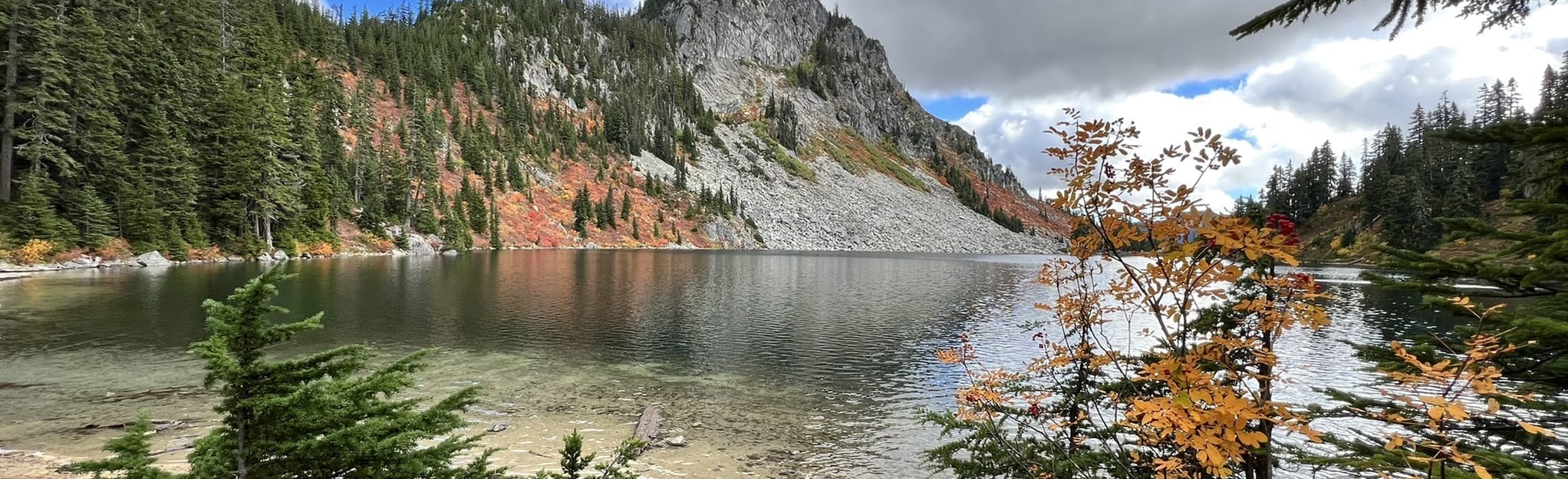 Lake Valhalla Trail - Summer Route: 395 Reviews, Map - Washington ...
