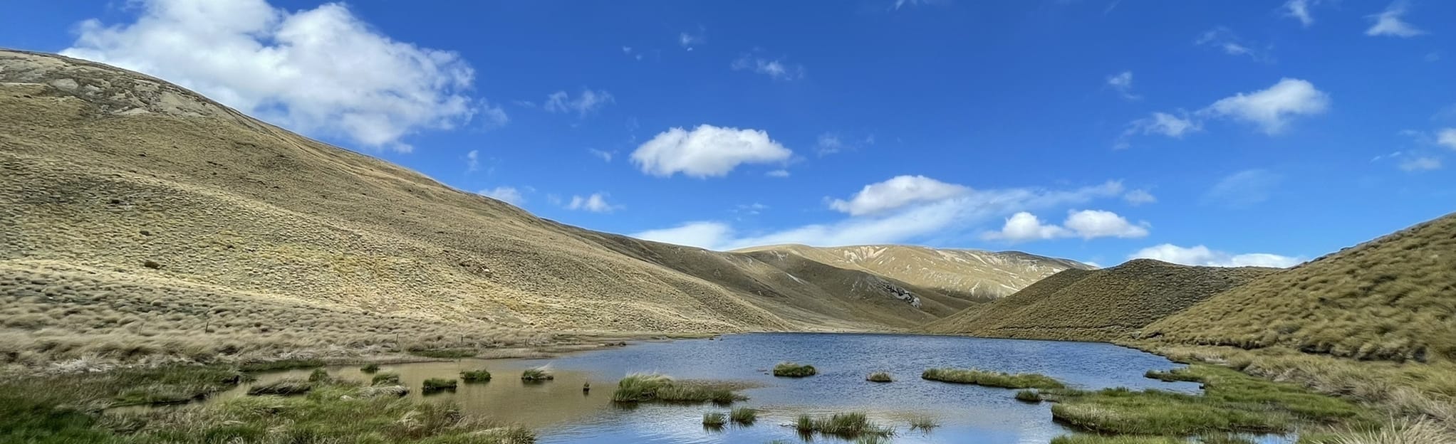Mystery Lake from Potts River Car Park, Canterbury, New Zealand - 19 ...