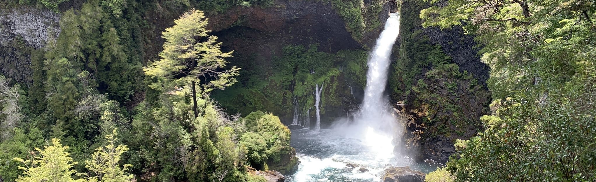 Salto El Puma vía Huilo Huilo, Los Ríos, Chile - 18 Reviews, Map ...