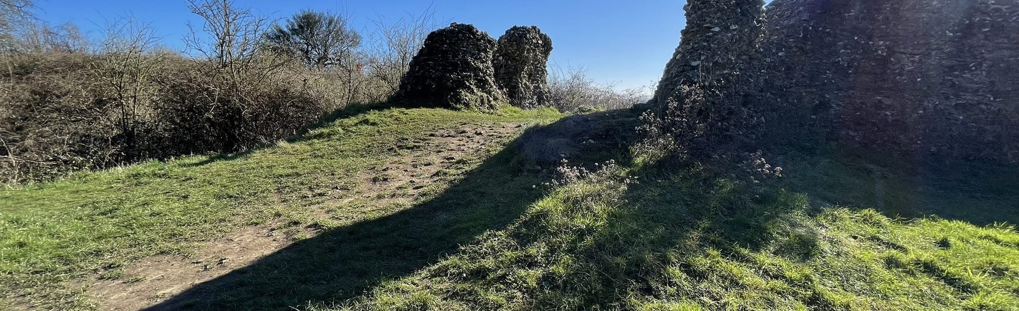 North Downs Way Circular via Coldblow Farm and Thurnham Castle: 39 ...