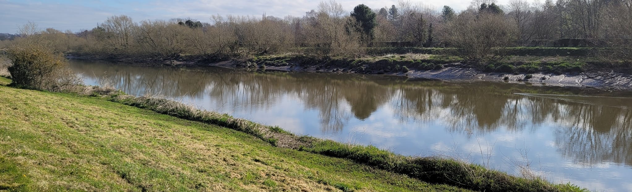 The Architect and River Dee Walk (Chester Race Days Version): 102 foto ...