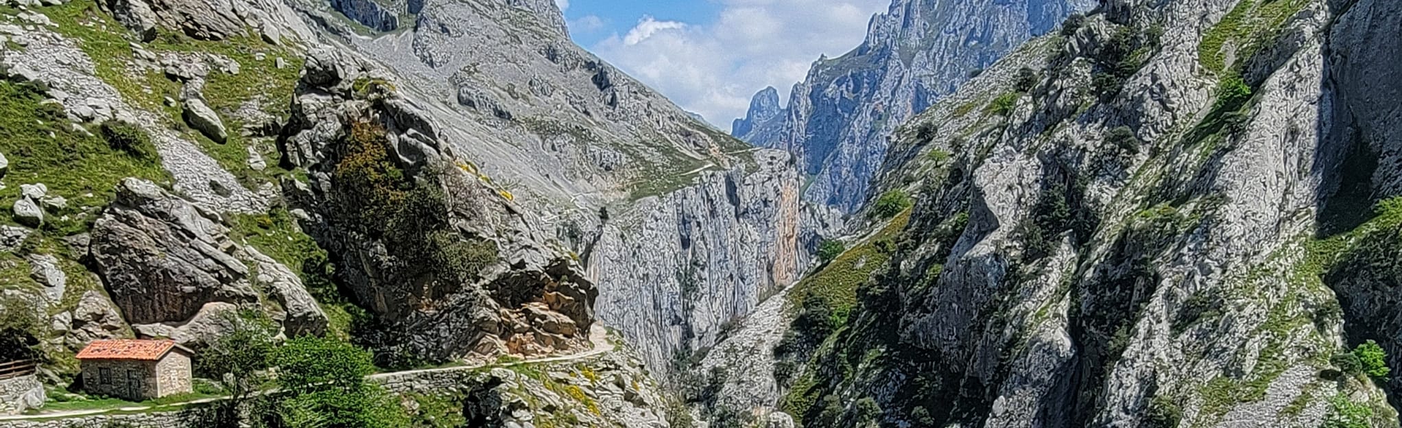Bulnes - Portal de Picos - Caín de Valdeon - Cueto Pando, Asturias ...