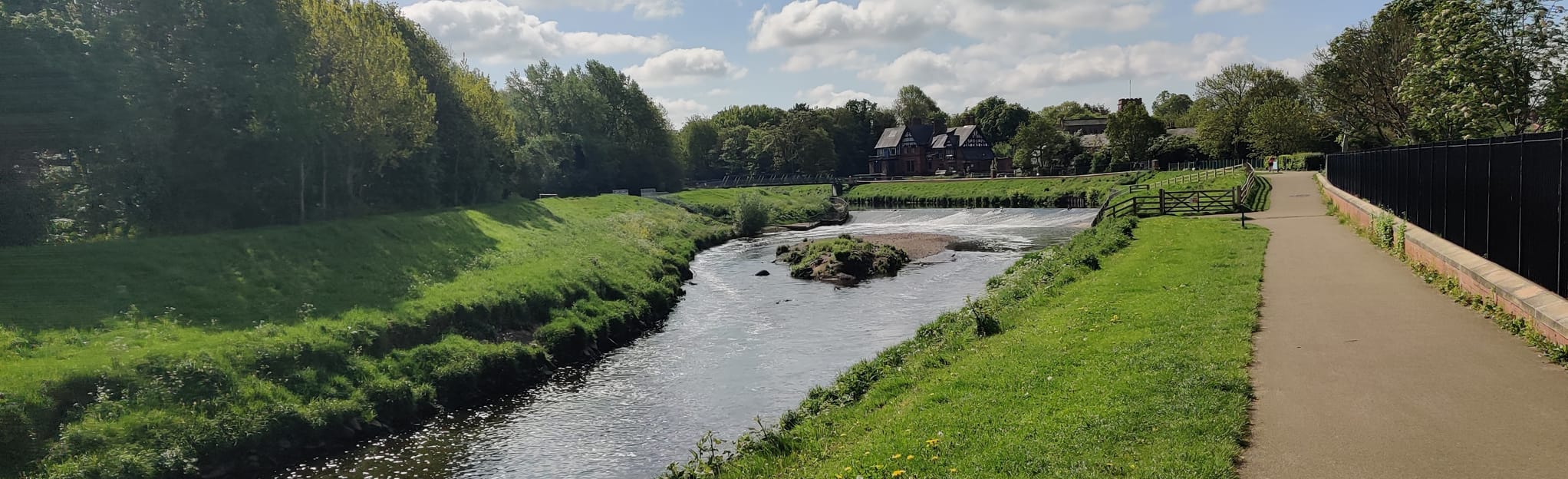 River Mersey Walk: Stretford to Stockport, Greater Manchester, England ...