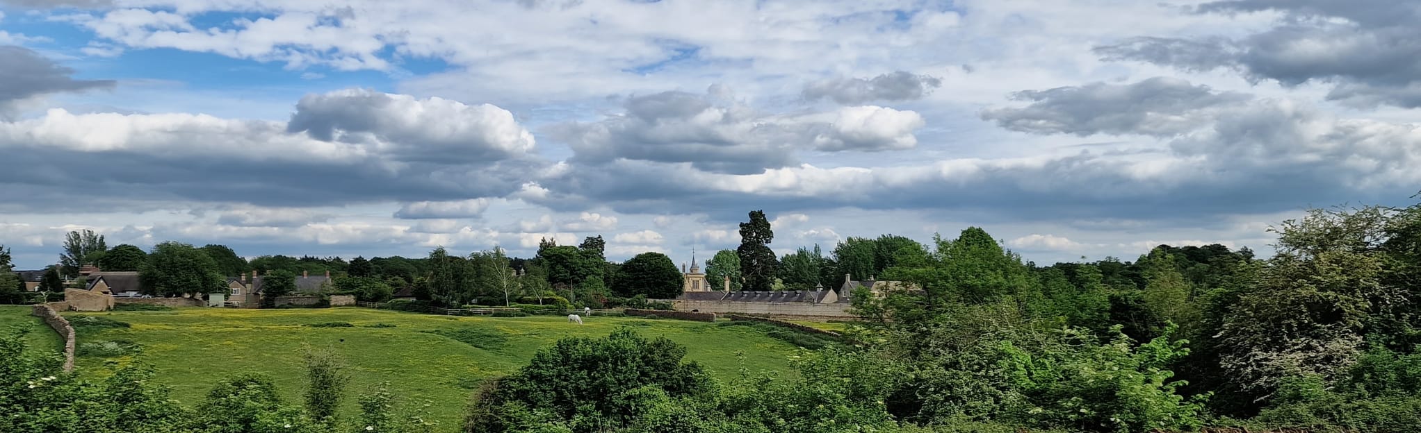 Kings Sutton, Newbottle and Charlton Circular, Oxfordshire, England ...