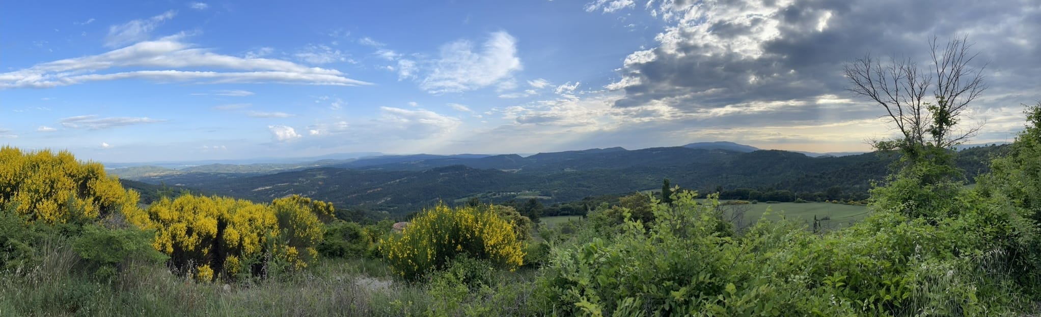 Moulin de Montfuron - Le Rocher, Alpes-de-Haute-Provence, France - 36 ...