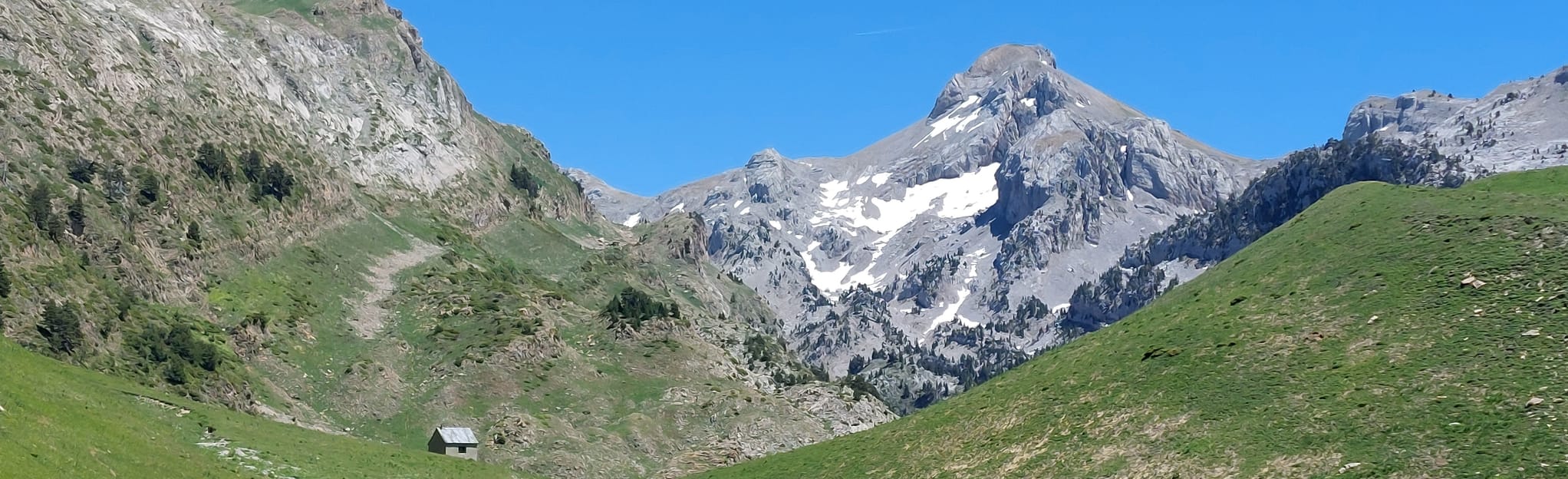 Refugio de Linza - Pico de Petrechema - Sobarcal, Navarre, Spain - 11 ...