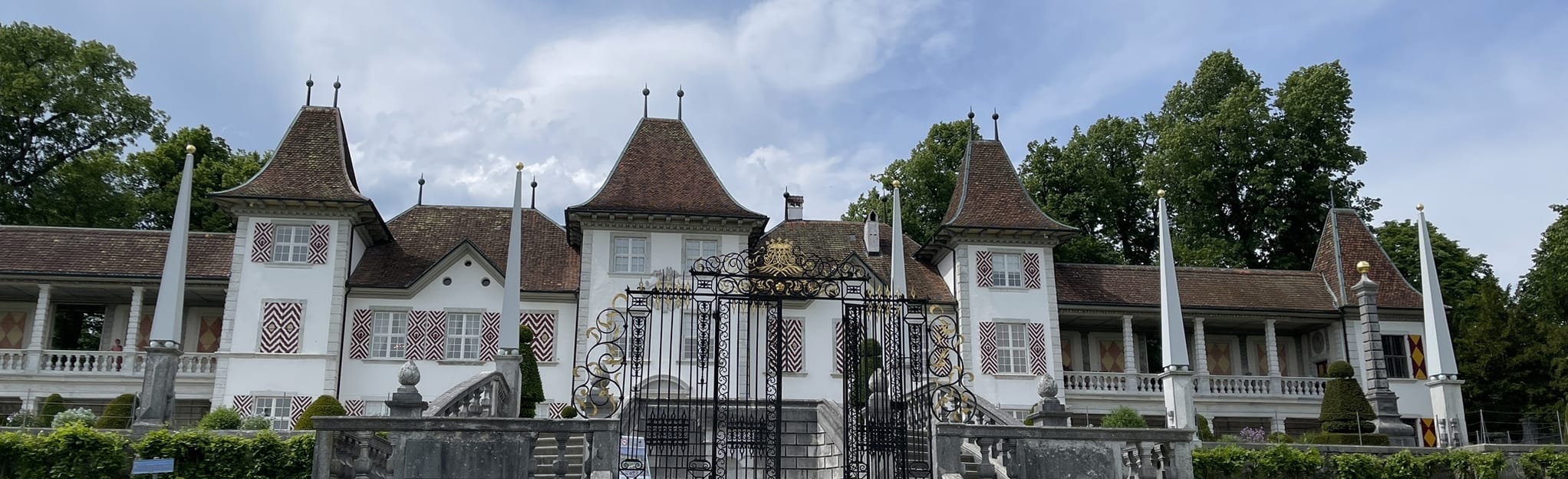 Sankt Niklaus - Waldegg Castle - Verena Gorge via Megalithweg ...