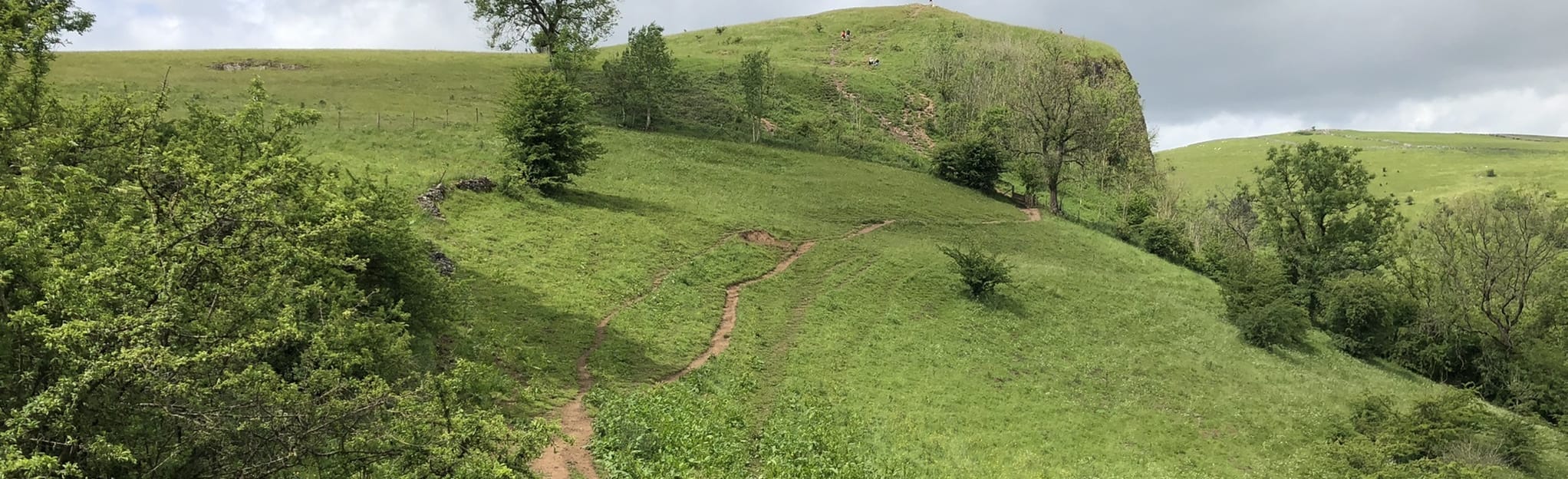 Wetton - Thor's Cave - Grindon: 1.676 foto's - Derbyshire, Engeland ...