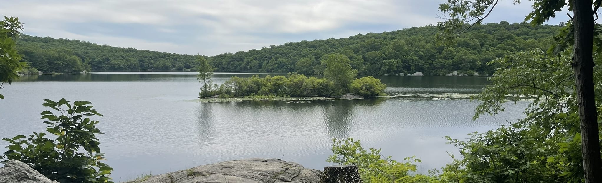 Ramapo Lake from Pool Hollow Trailhead, New Jersey - 131 Reviews, Map ...