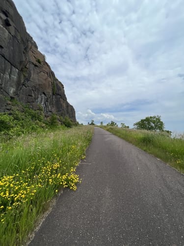 Best Hikes and Trails in Silver Creek Cliff Park | AllTrails